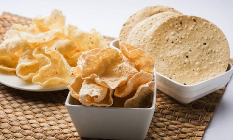 Are Dogs Allowed Poppadoms? – Pet Help Reviews UK